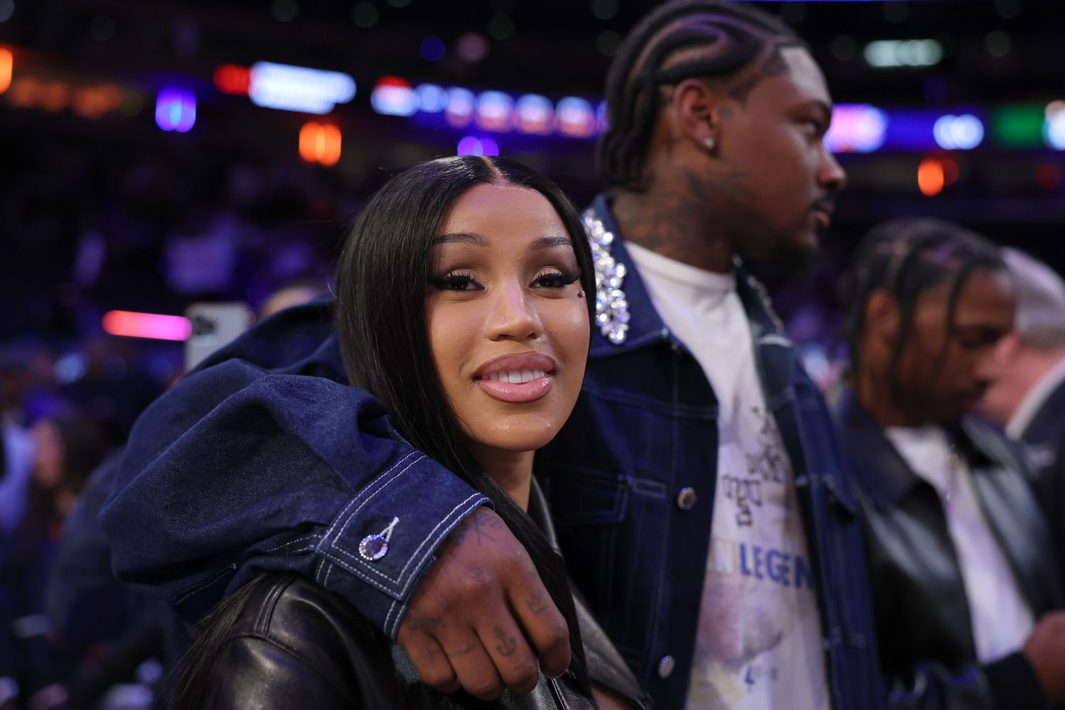 Cardi B Gives Birth to Baby No. 4, Her 1st With Boyfriend Stefon Diggs ...